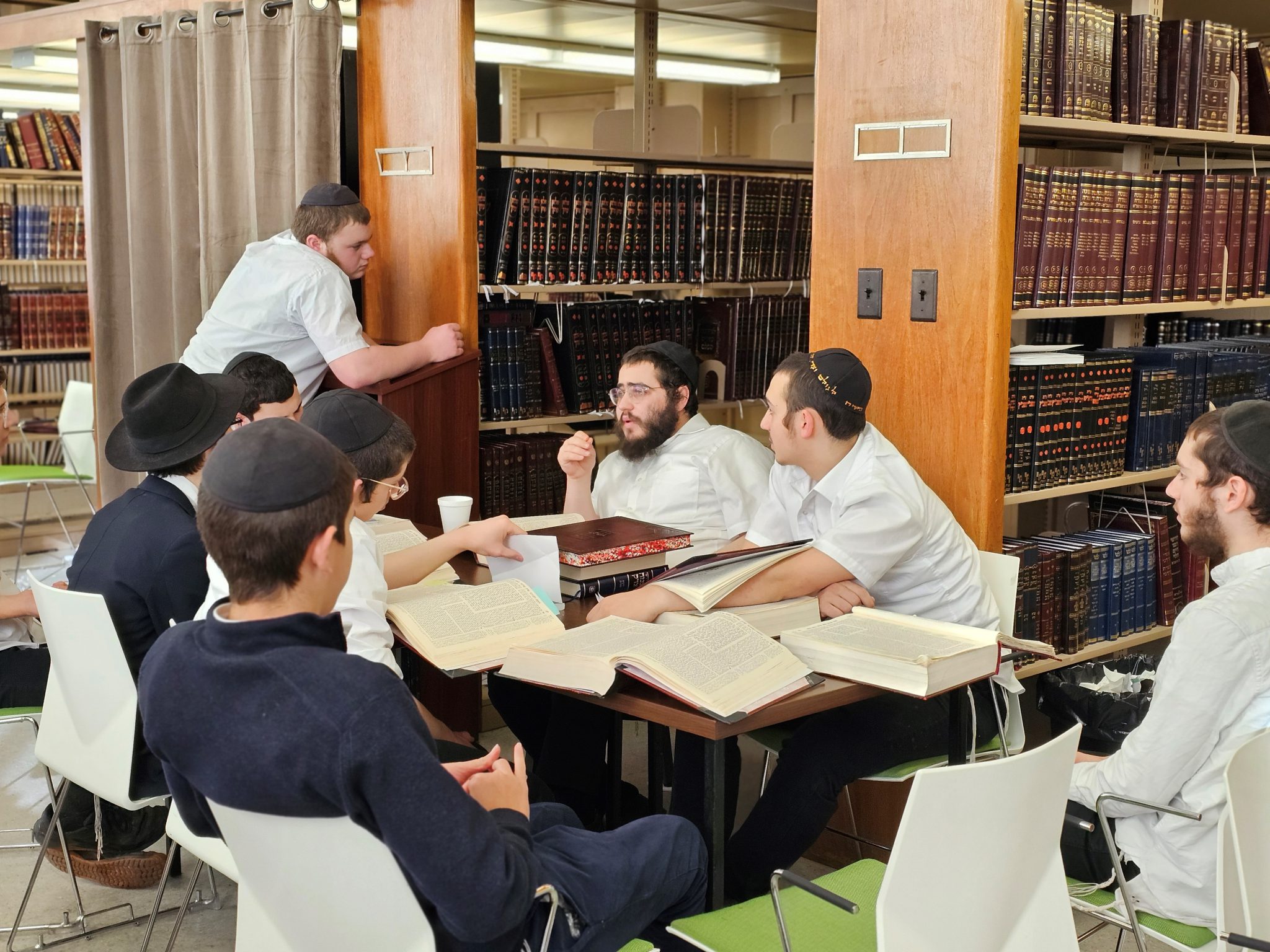 Galleries | Yeshiva Campus